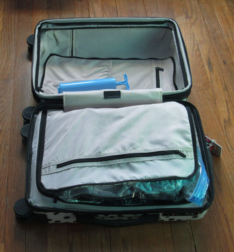 What is the Best Way to Pack One Week of Winter Clothes in a Carry-on ...